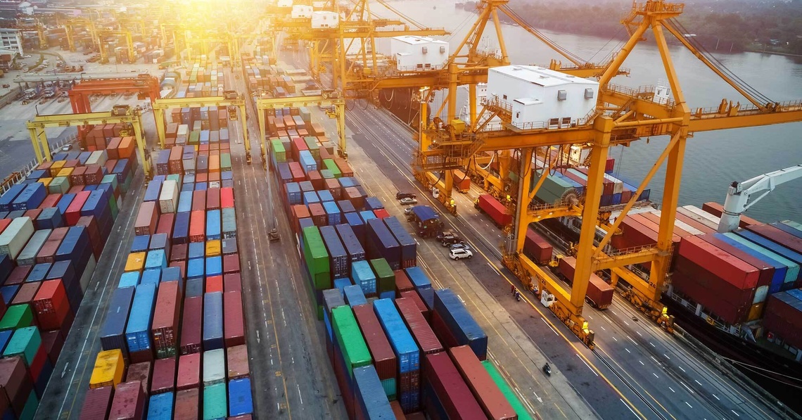 Terminal and Port Equipment Tires | Michelin Commercial
