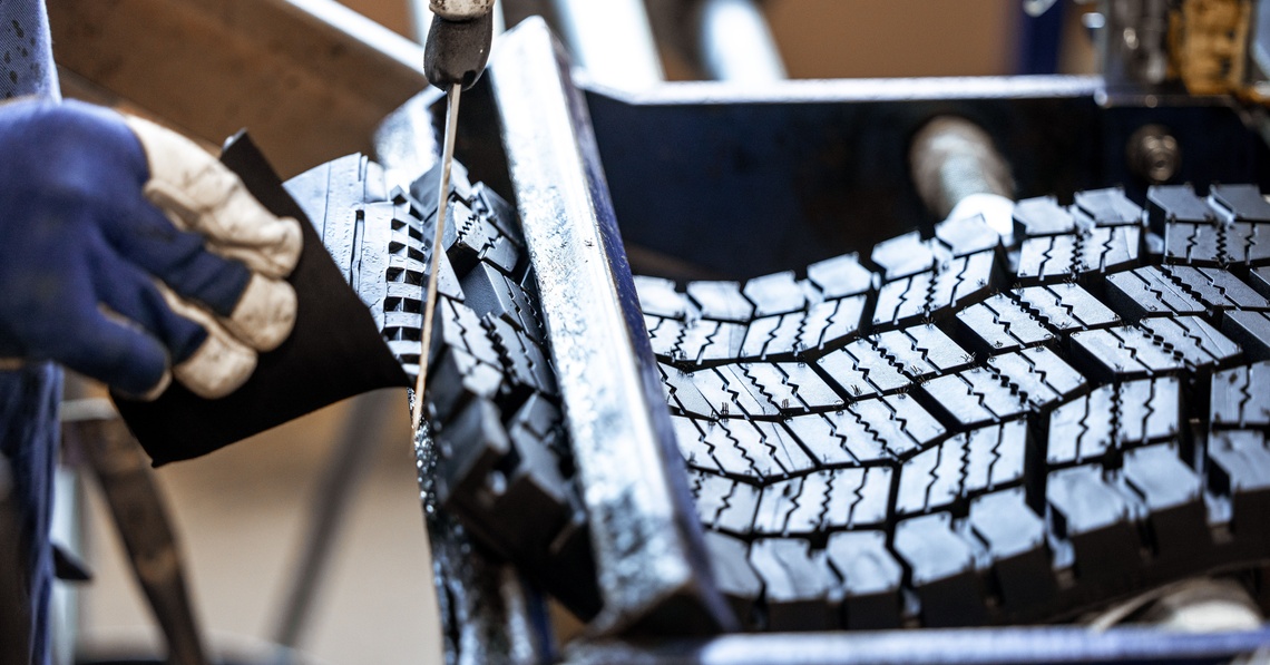Battle of the Tires: Retread Tires vs Low-Cost Imports