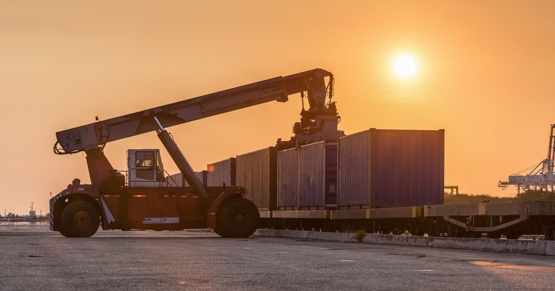 Reach Stacker Tires for Material Handling