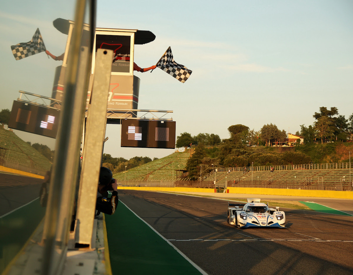 The H24 prototype makes race debut in Italy with Michelin